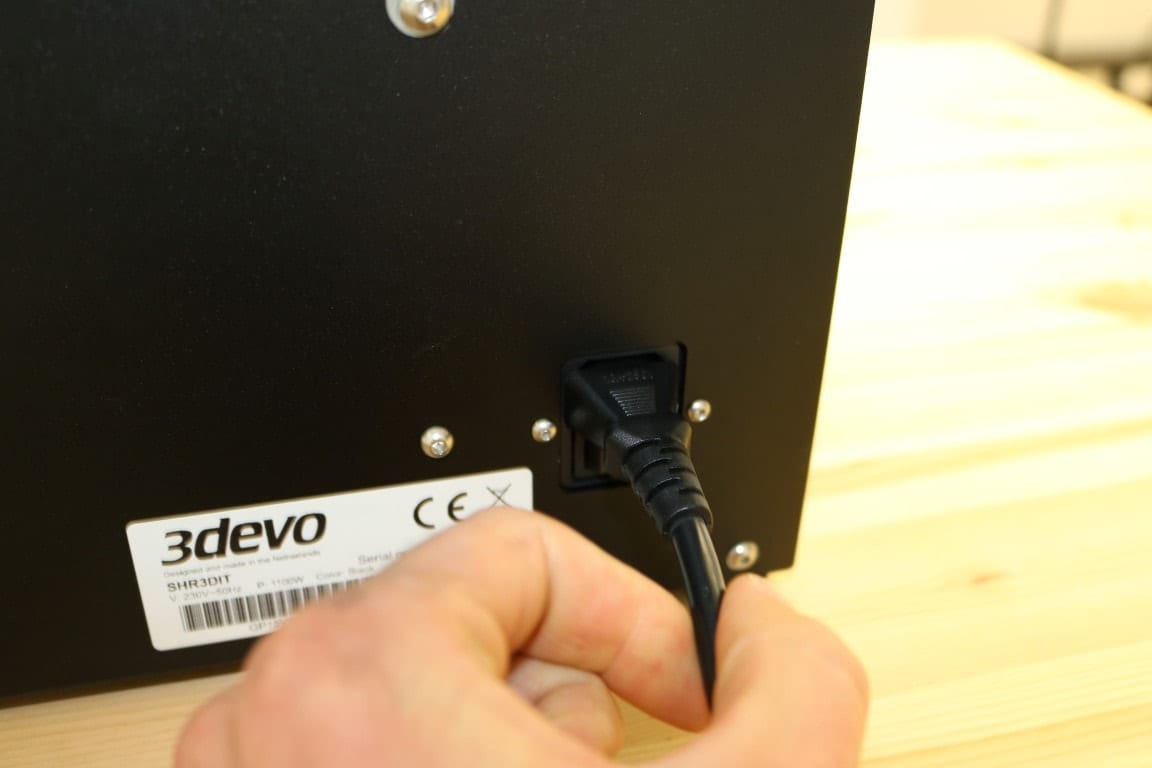 Cleaning the shredder SHR3D IT